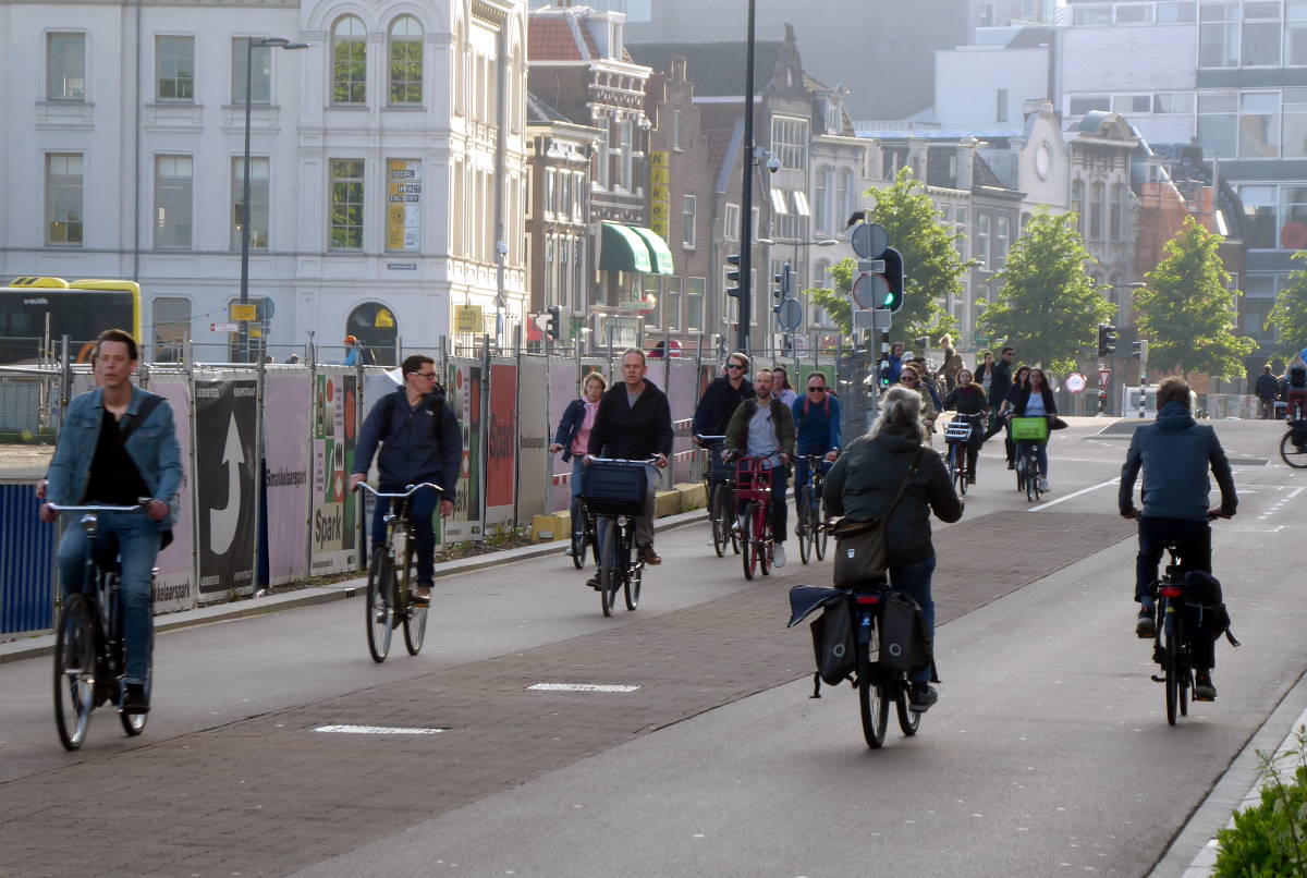Utrecht: Goodbye motorway, hello bike paths – e2e.bike