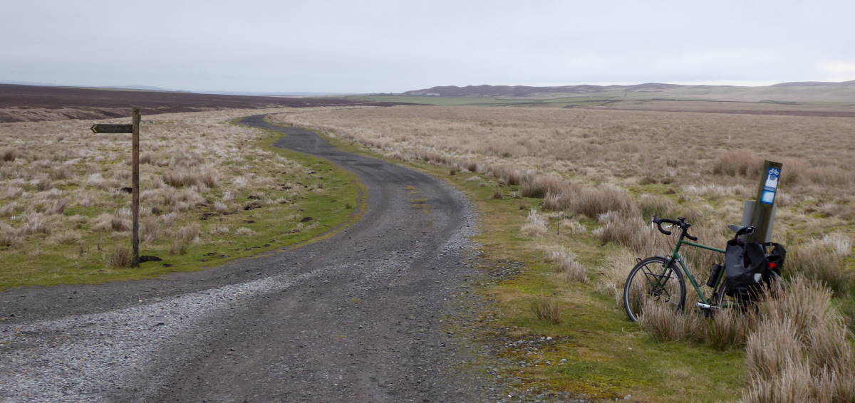 Highest pub to lowest: Tan Hill to Marsden Grotto – e2e.bike